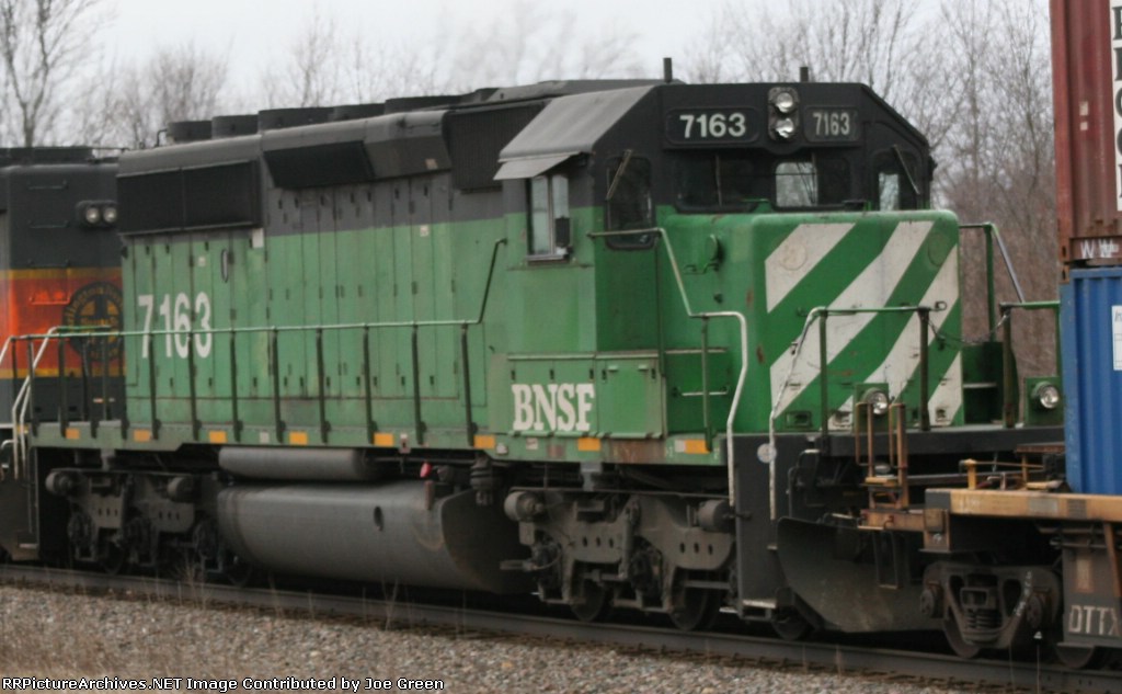 BNSF 7163